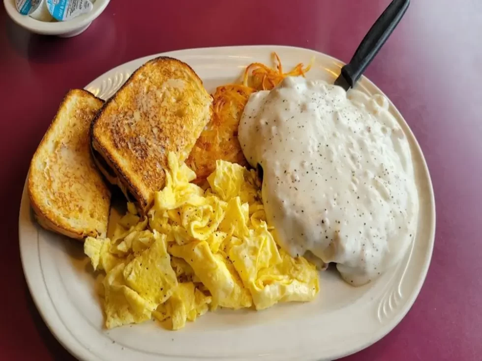 Home - Riley's Restaurant & Lounge